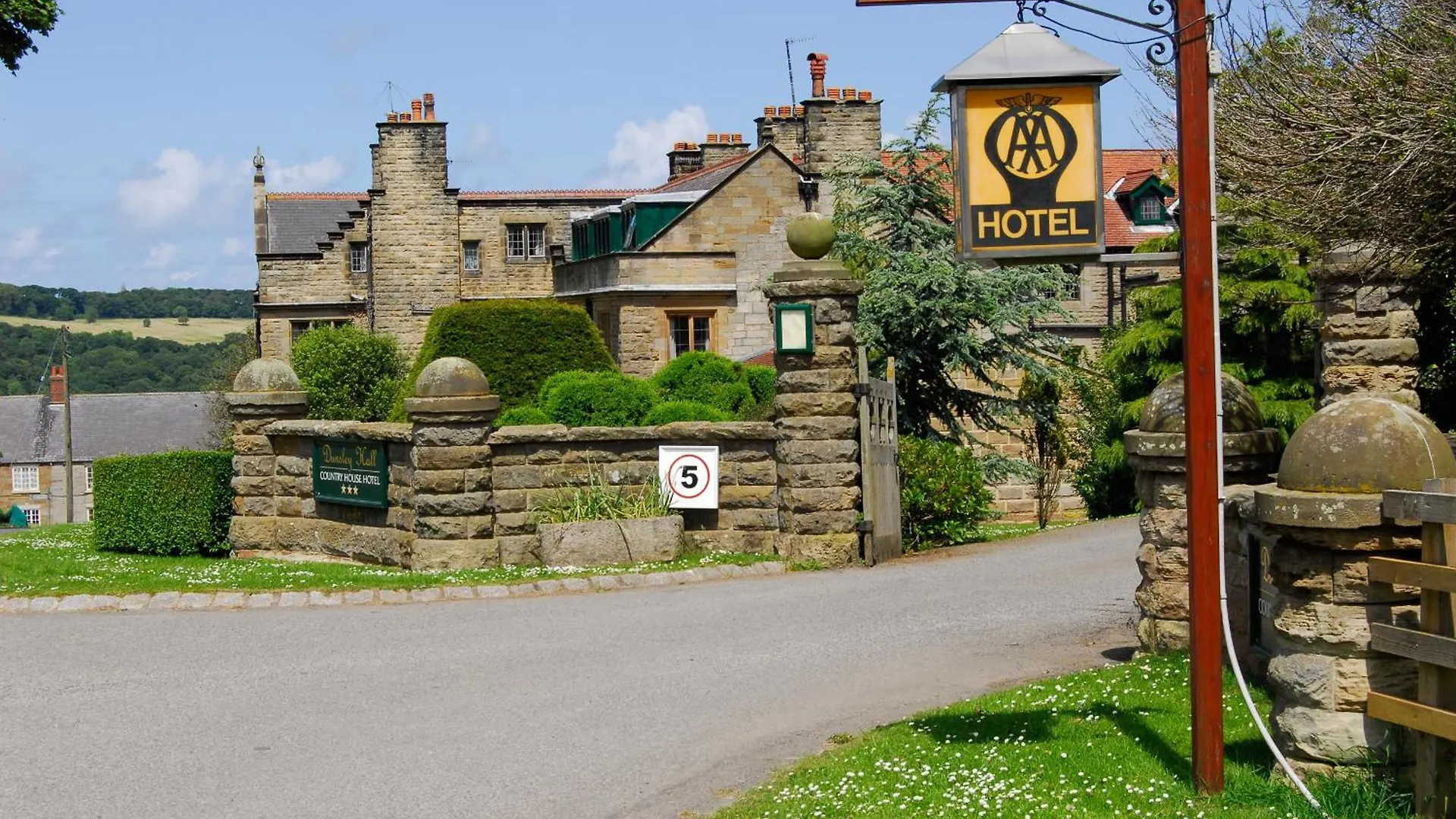 11 Best Whitby Hotels near Whitby Beach, United Kingdom in 2024 ...